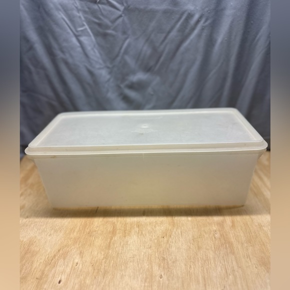 Tupperware | Storage & Organization | Vintage Tupperware Large Bread ...